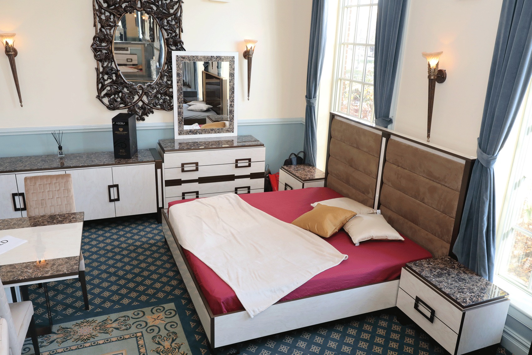 Lounge Around. Wood veneer High Gloss Lacquer Dresser and Mirror